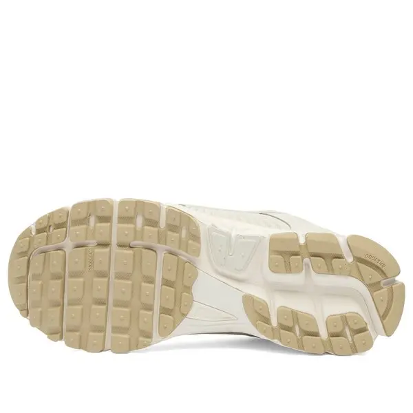 Nike Zoom Vomero 5 Met Sneaker