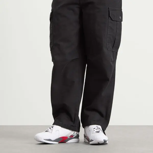 JORDAN 8 Retro Sneaker
