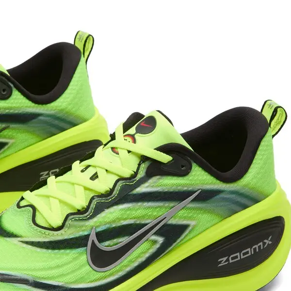 Nike Vomero Plus Sneaker