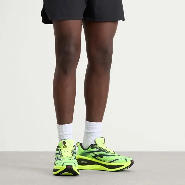 Nike Vomero Plus Sneaker