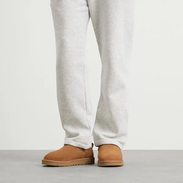 UGG Classic Micro Boot - Chestnut