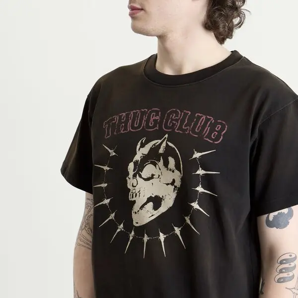 THUG CLUB Graphic Logo T-shirt