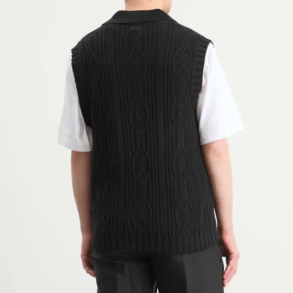 JORDAN Cable Knit Golf Vest