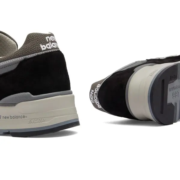 NEW BALANCE U997bk