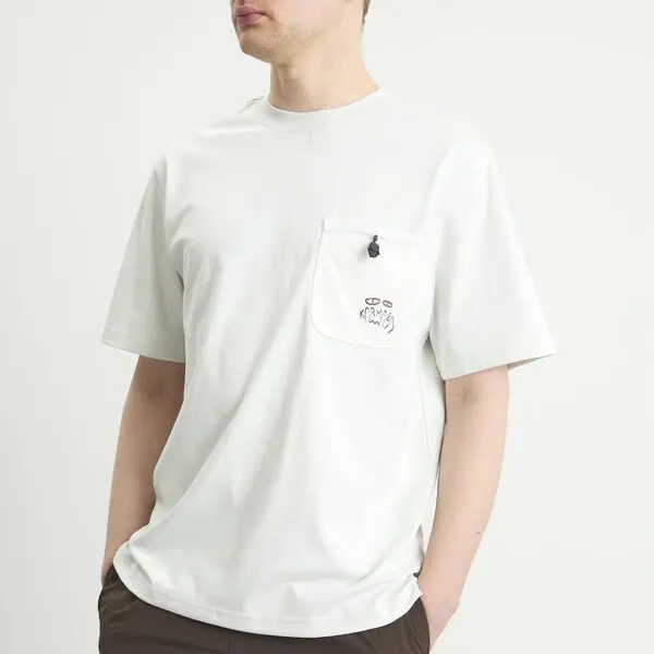 KARMA8A Front Pocket T-shirt