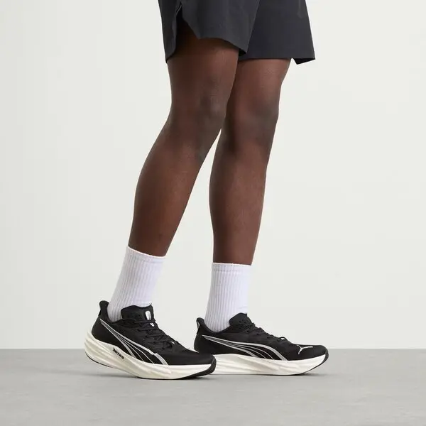 PUMA Deviate Nitro 4 Sneaker - Black/white/silver