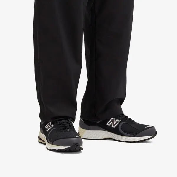 NEW BALANCE M2002rxt