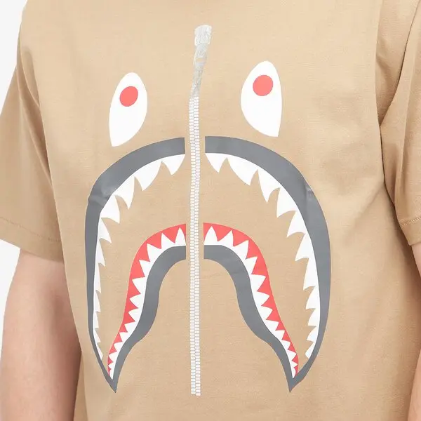 A BATHING APE Classic Shark T-shirt