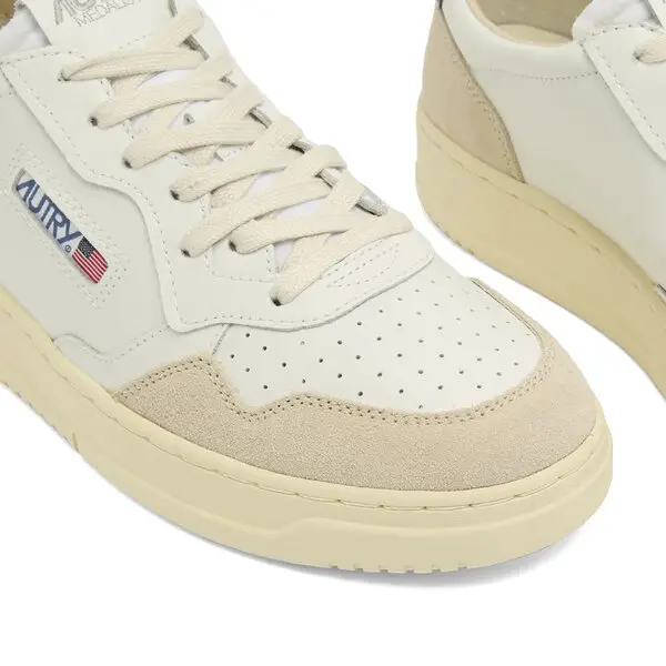 AUTRY 01 Low Leather And Suede Sneakers - White/navy
