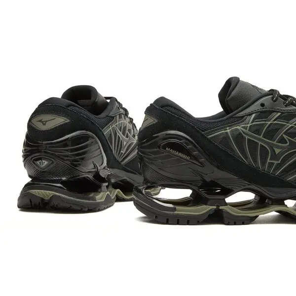 Mizuno X Maharishi Wave Prophecy Ls Sneakers - Black
