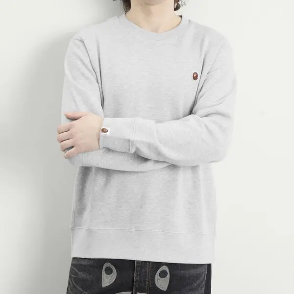 A BATHING APE One Point Crew Neck Sweatshirt