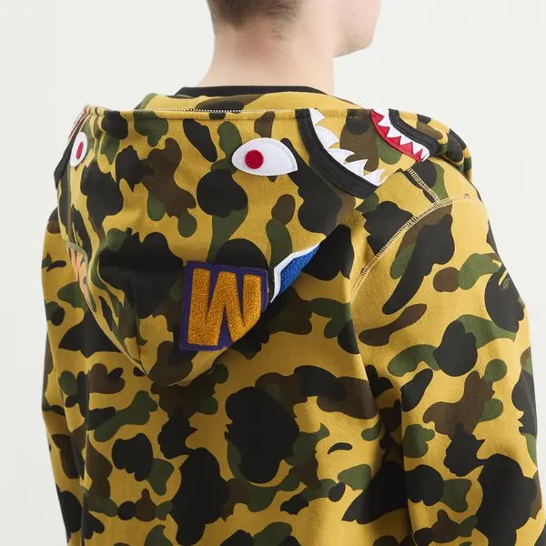 A BATHING APE 1st Camo Full Zip Shark Hoodie