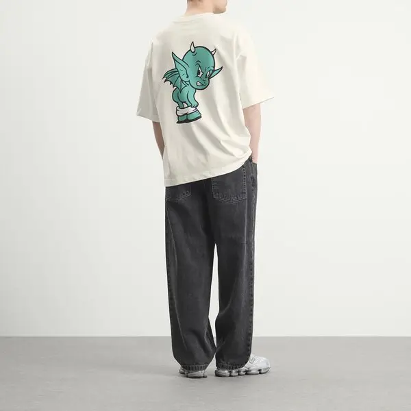 END. Gargoyle Full Moon T-shirt