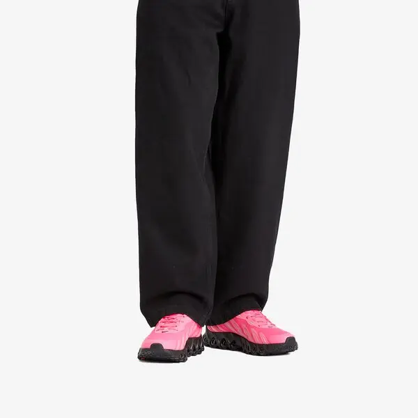 Nike Max Dn8 Sneaker