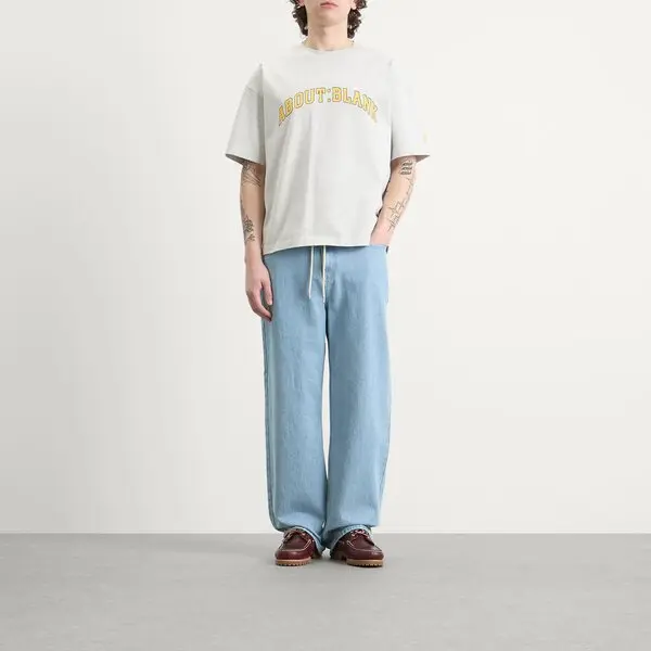 ABOUT:BLANK College T-shirt