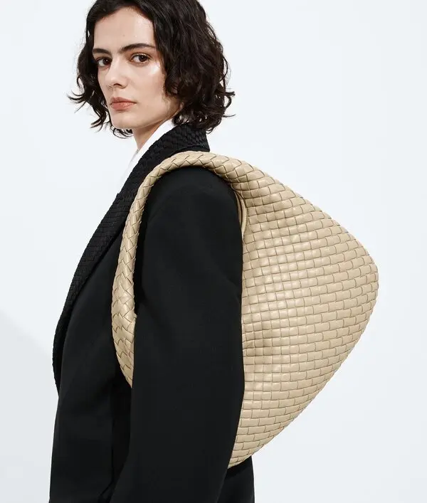 Bottega Veneta Veneta - Ecru