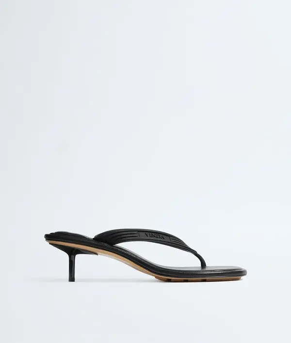 Bottega Veneta Rubber Kitten Heel Thong Sandal - Black