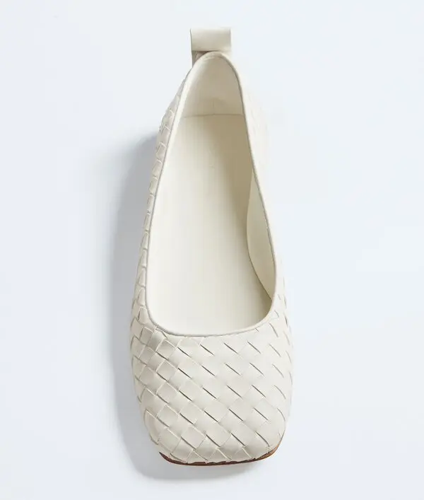 Bottega Veneta Charlotte Ballerina Flats - Alabaster