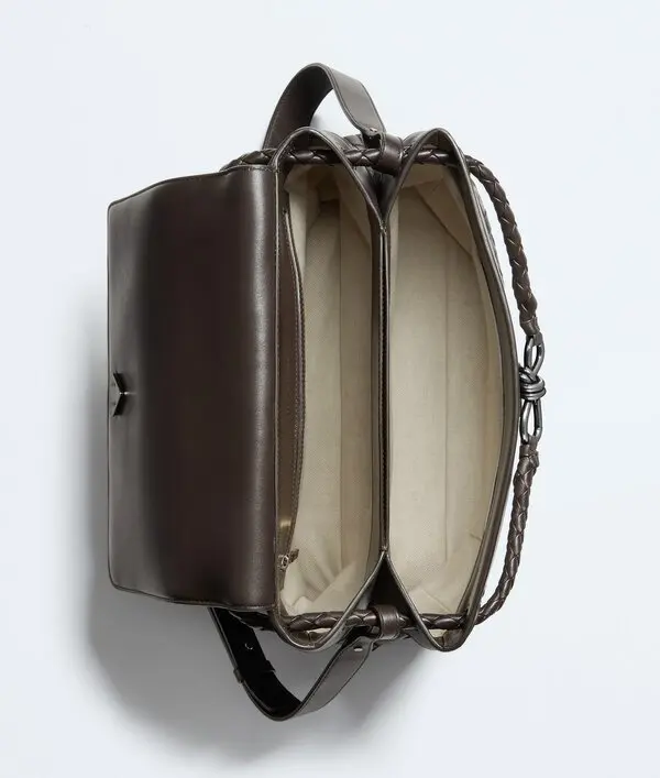 Bottega Veneta Andiamo Messenger - Fondant