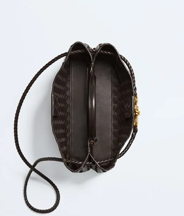 Bottega Veneta East-west Andiamo Top Handle Bag - Fondant