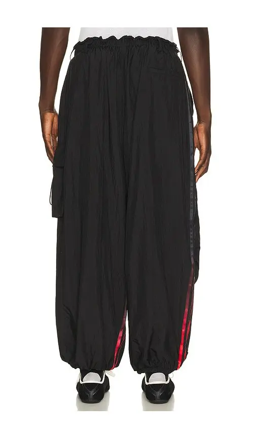 Y3 Grd 3s Cargo Pants In . Also