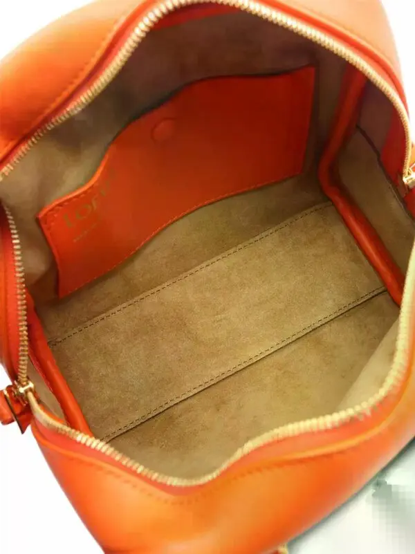 Loewe Amazona 16 Tote Bag