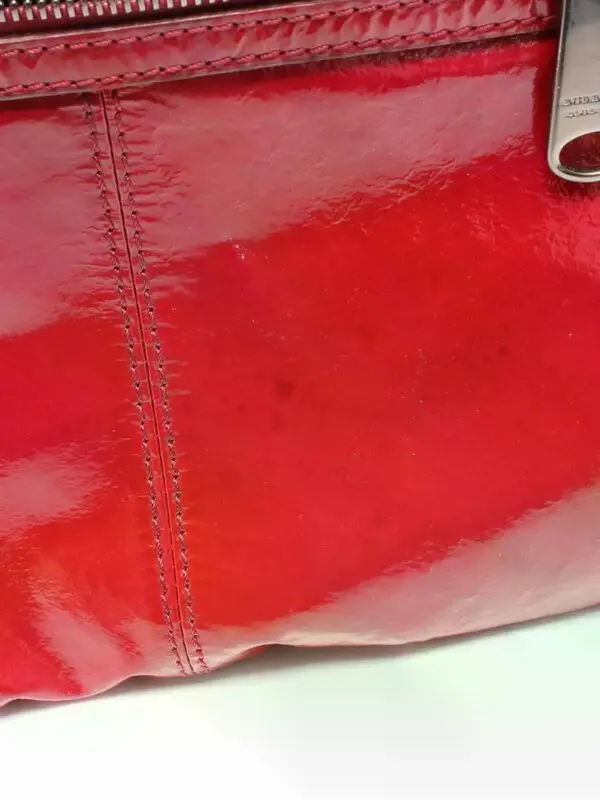 Burberry 2000s Patent-finish Leather Shoulder Bag