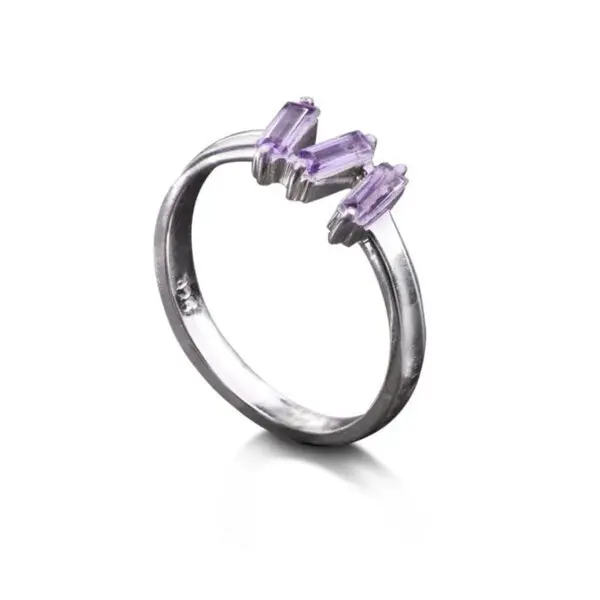 THE JEWELLERY STORE LONDON Amethyst Baguette Cut Ring In Sterling - Silver