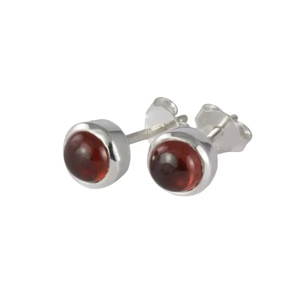 THE JEWELLERY STORE LONDON Silver / Red January Birthstone Earring Studs – Garnet In Sterling Silver - Silver/red