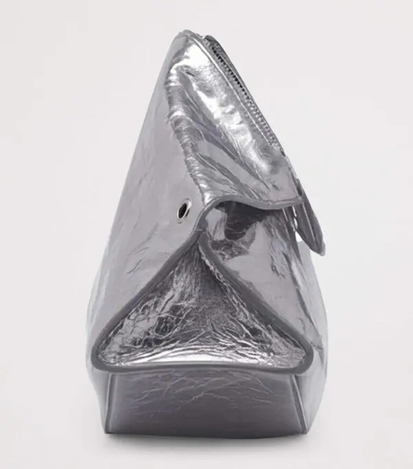 Alexander McQueen Cracked Metallic Leather Manta Pouch - Silver