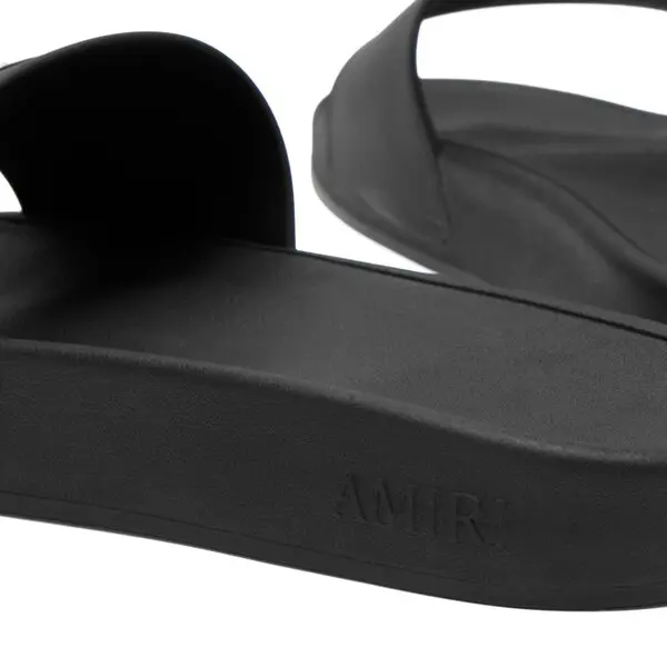 Amiri Ma Pool Slide