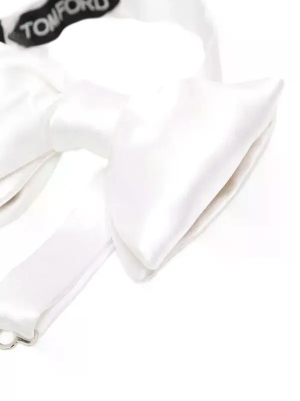 TOM FORD Pre-tied Silk Bow Tie