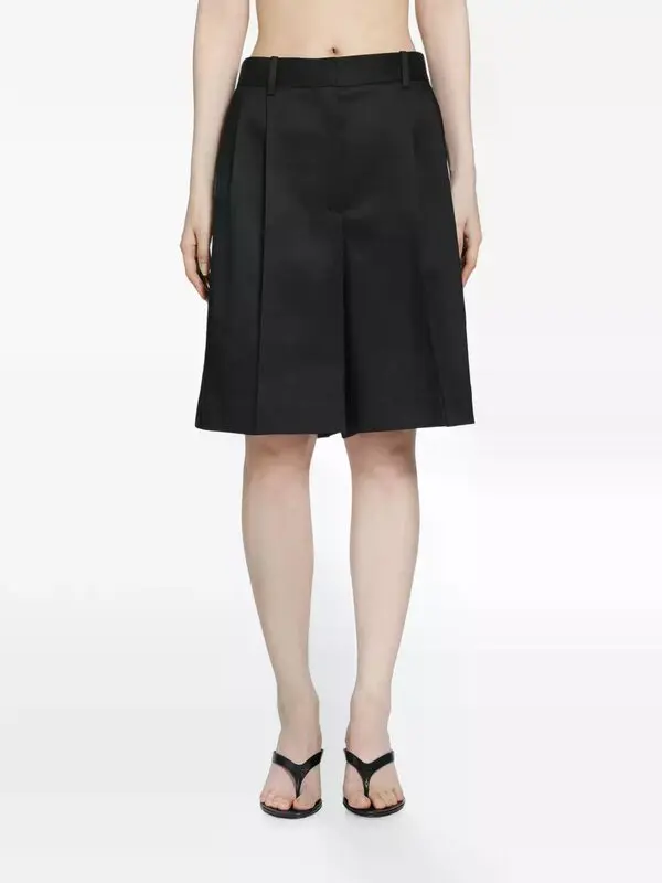 Khaite Auggie Pleated Shorts - Black