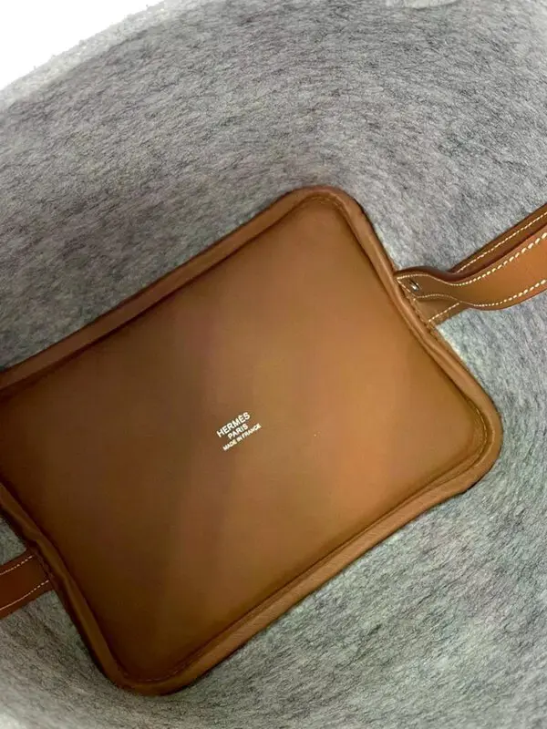 Hermès Felt And Swift Picotin Lock 18 Handbag