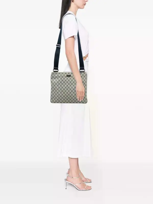 Gucci Gg Supreme Crossbody Bag