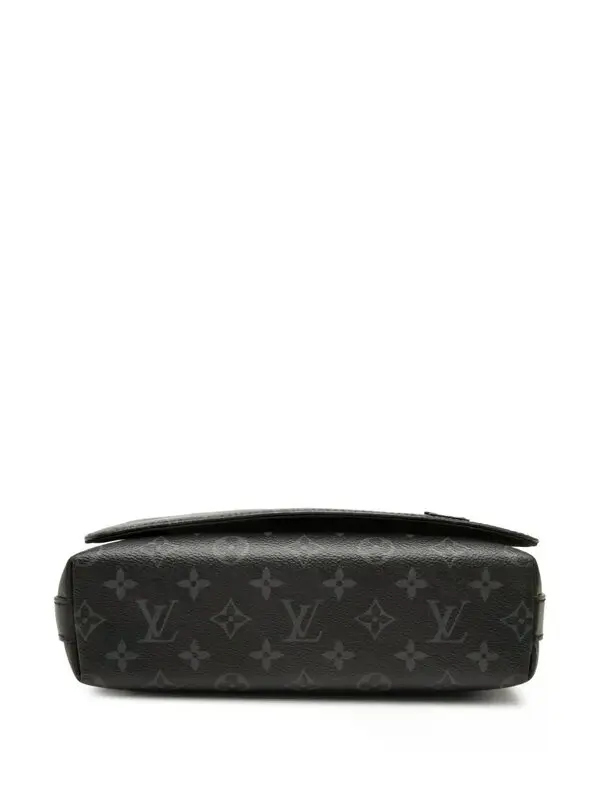 LOUIS VUITTON 2021 Monogram Eclipse District Pm Crossbody Bag