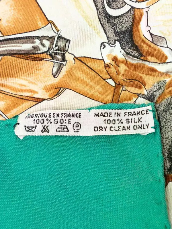 Hermès 1979 Le Laisser Courre Silk Scarf 90 Scarves