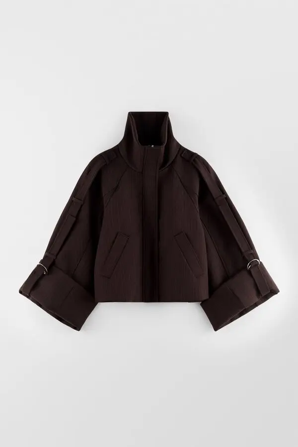 Arakii Short Pleat Jacket - Burgundy