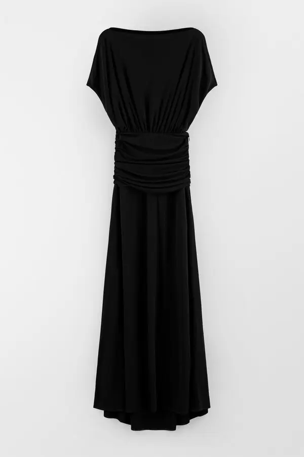 Arakii Tight Waist Gown - Black