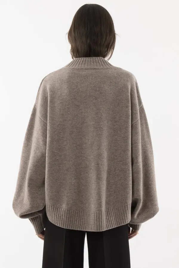 Arakii Knitted Sweater