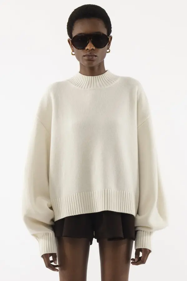 Arakii Knitted Sweater - Cream