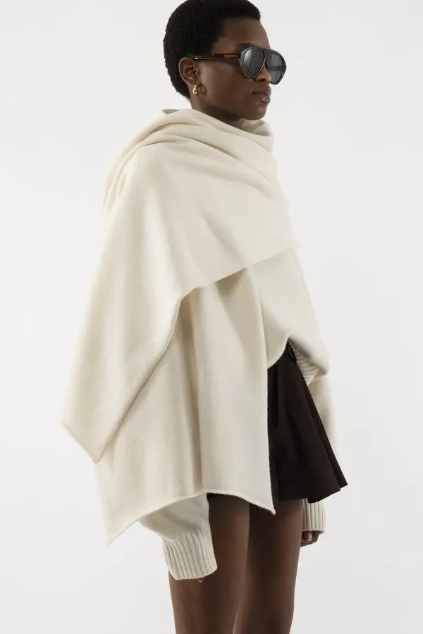 Arakii Merino Wool Knitted Sweater With Voluminous Sleeves - Cream