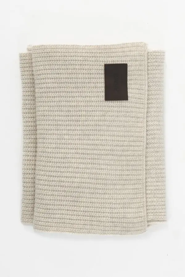 Arakii Heavy Knit Frill Scarf