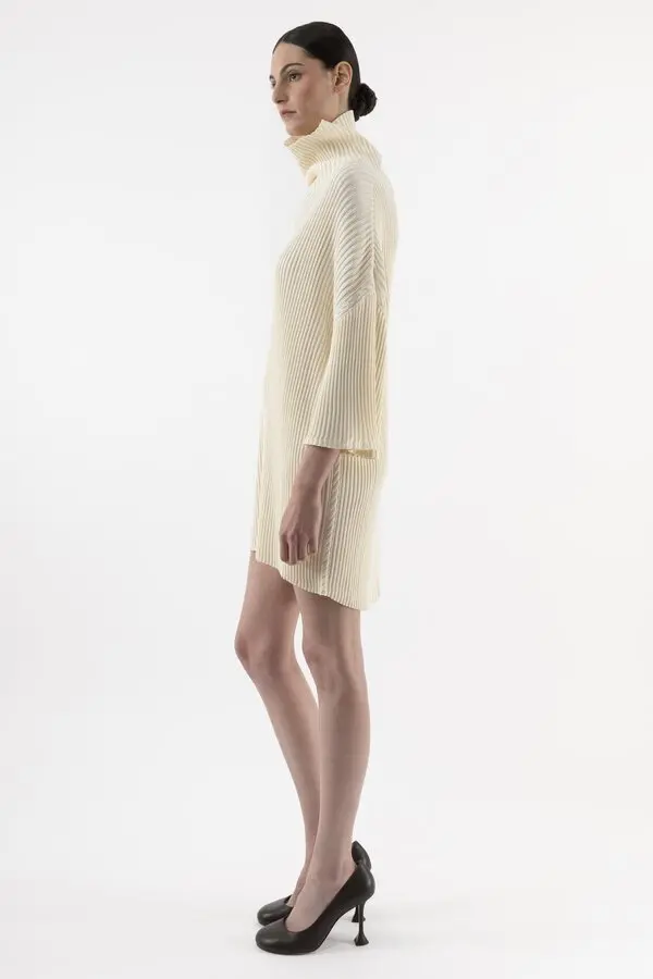 Arakii Braided Knit Sweater