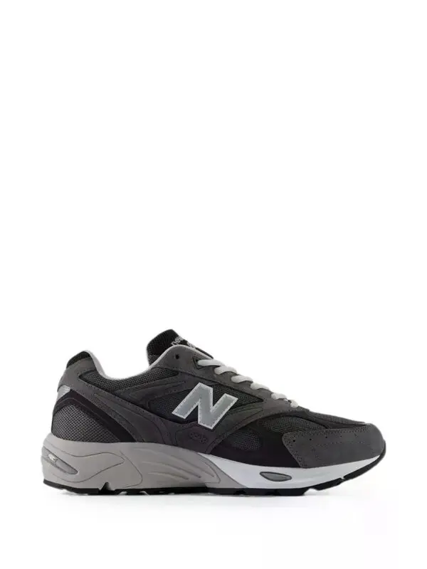 NEW BALANCE 880r Panelled Sneakers - Grey