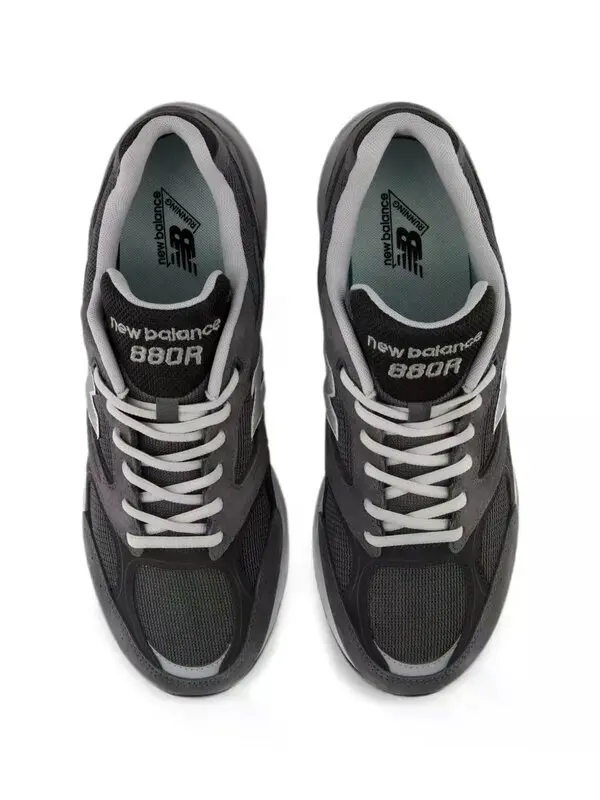 NEW BALANCE 880r Panelled Sneakers