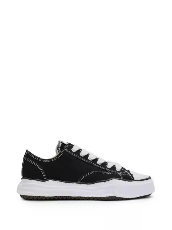 Mihara Yasuhiro Round-toe Low-top Sneakers - Black