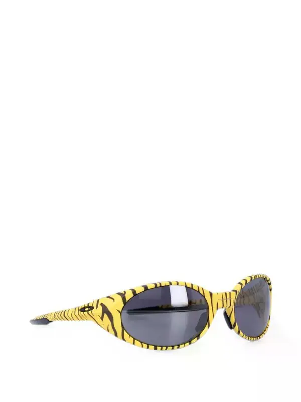 Oakley Tiger-print Oval-frame Sunglasses - Yellow