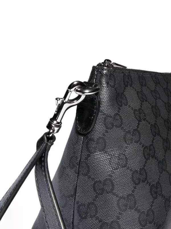 Gucci Small Essence Classic Gg Supreme Clutch Bag