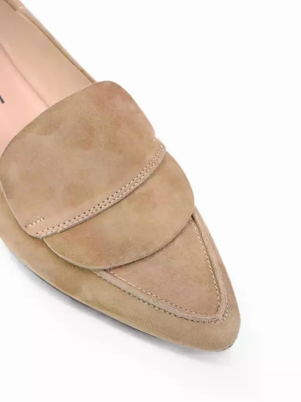 NOTABENE Pointed-toe Loafers